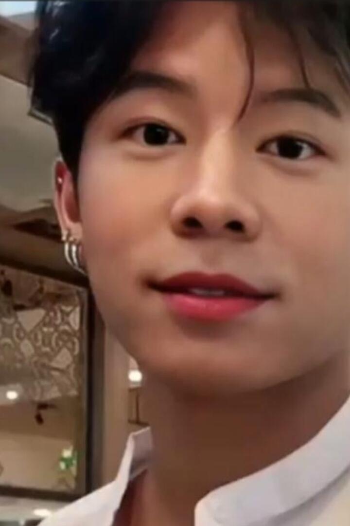 แชท กับ RAY