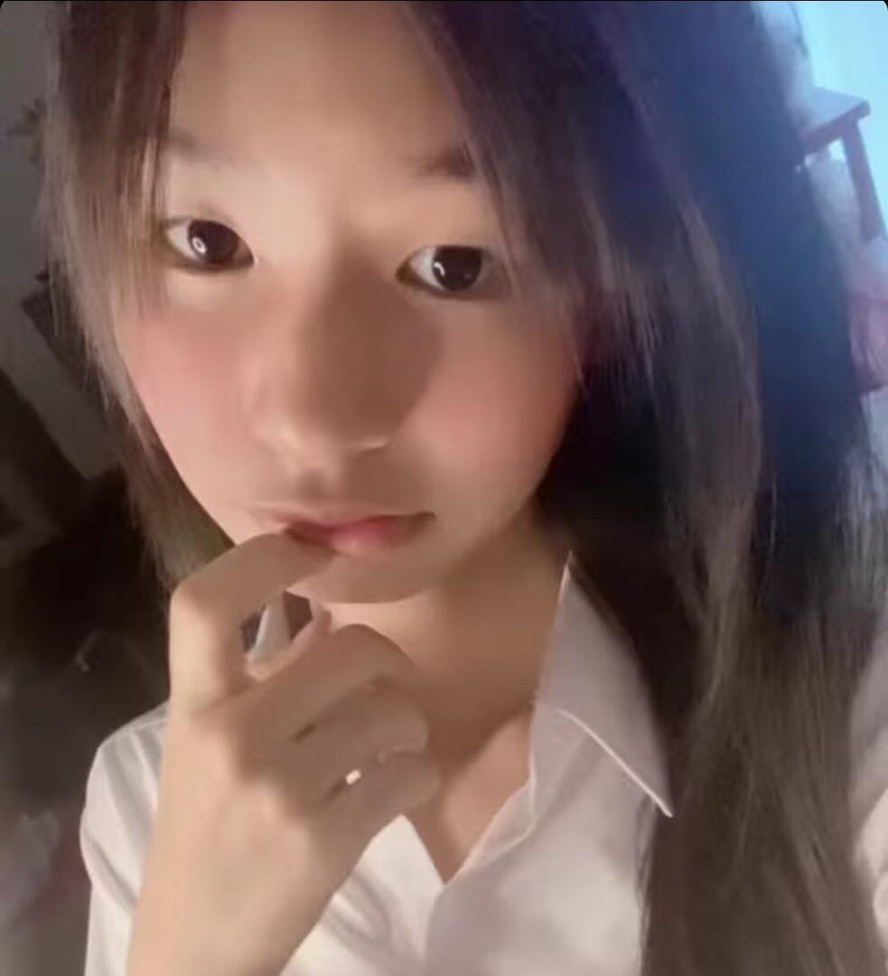 แชท กับ 𝑰𝑮: 𝒏𝒖𝒏𝒖𝒏_𝒗𝒂𝒓𝒖𝒏𝒚𝒂🩷