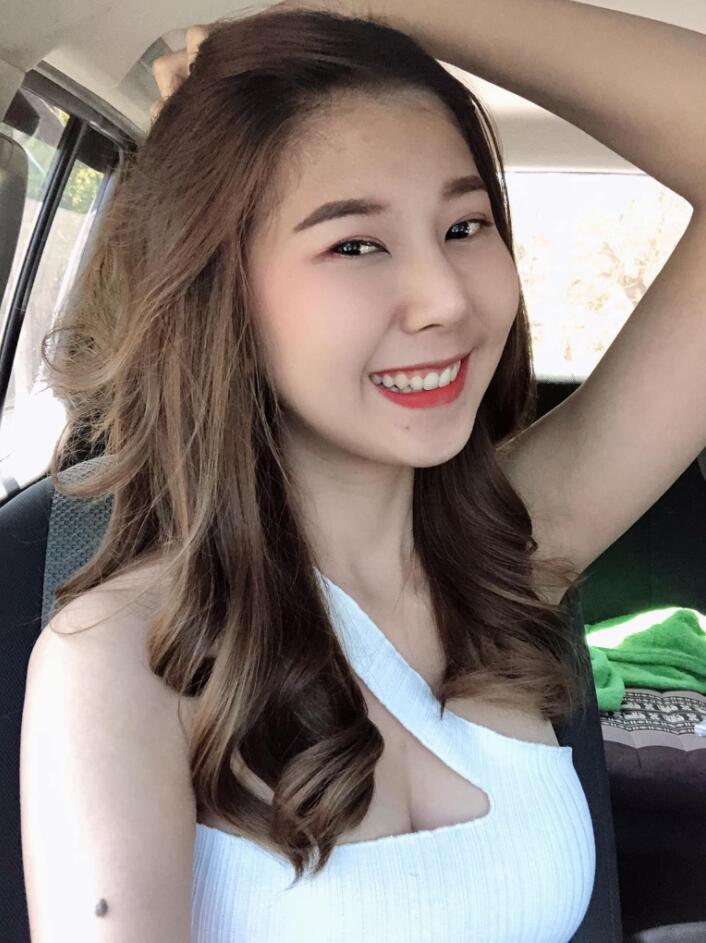 แชท กับ Mo Ji