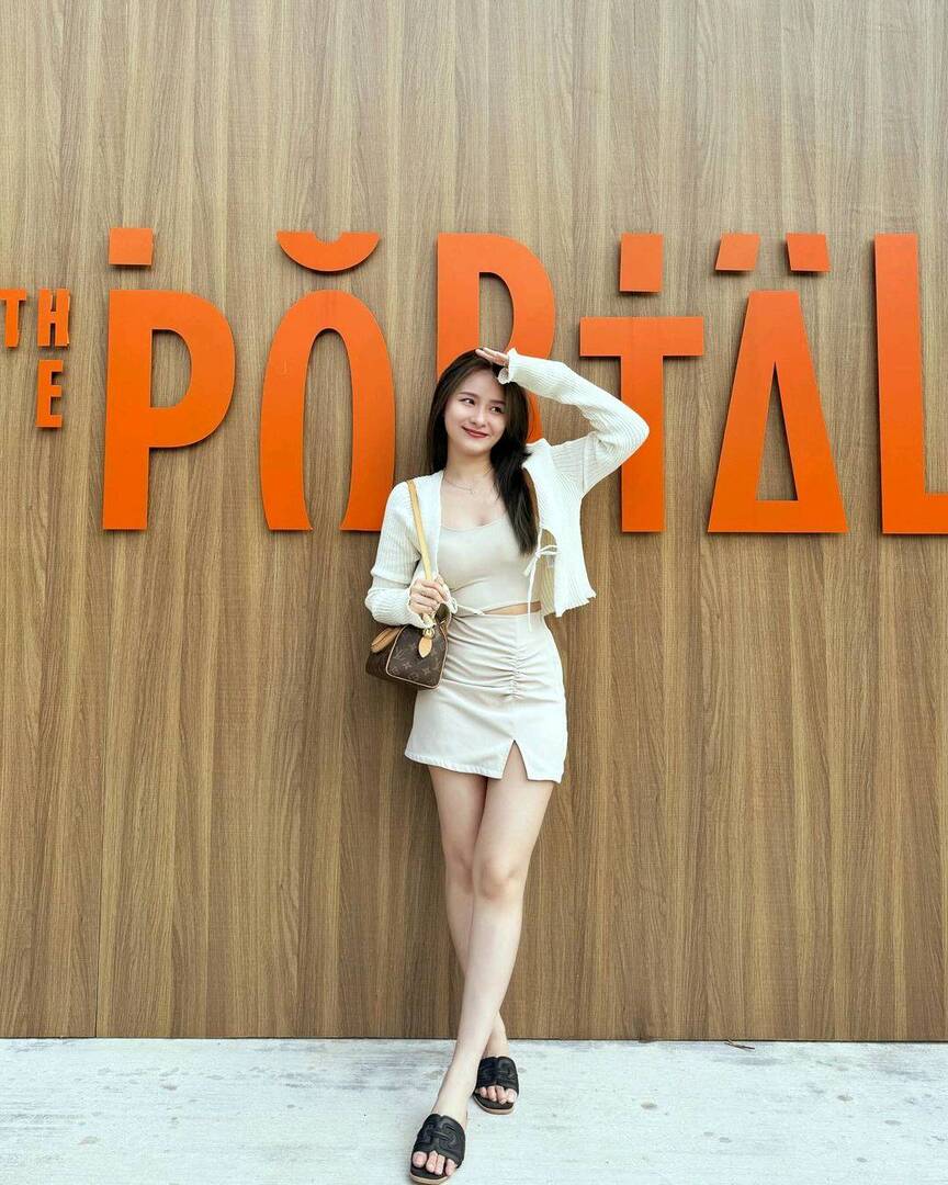 แชท กับ Arowana Leez ที่อยู่ นครนายก